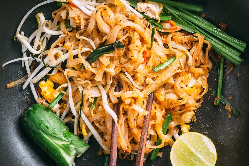 Thai Food - Padthai Hot in Pan Stock Image - Image of choice, noodle ...