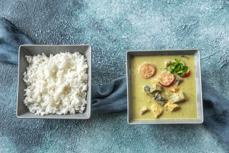 Thai Green Chicken Curry with Rice Stock Image - Image of asian, cream ...