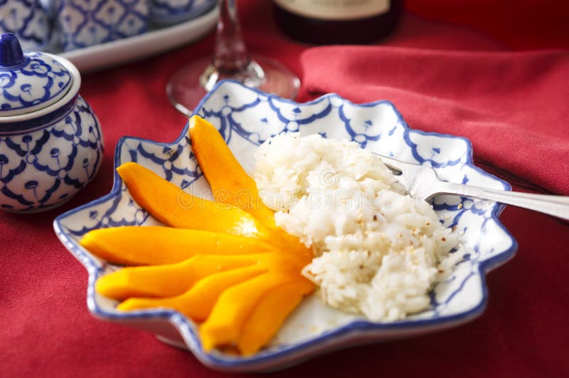 Thai Mango Sticky Rice Dessert Stock Image - Image of mango, dessert ...