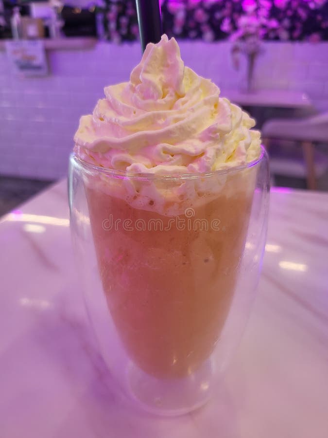 Thai Milk Tea, Milk Ice Tea, Cheddar is a Traditional Thai Drink that ...