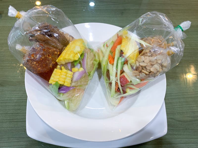 Thai Salad is Very Rasanya Enak Dan Pedas. Editorial Stock Image ...