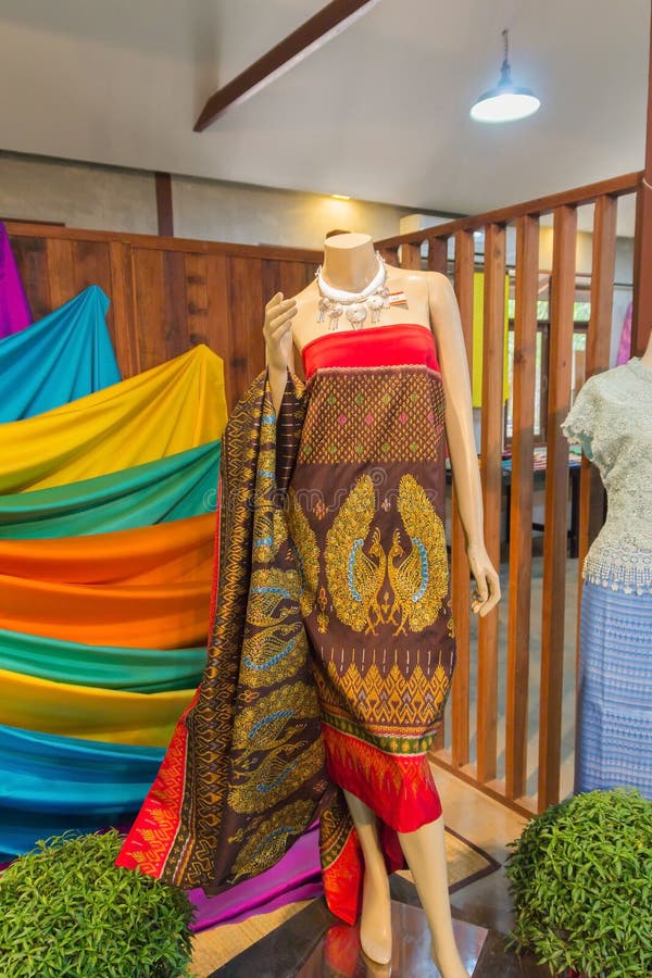 286 Weaving Handloom Pattern Background Stock Photos - Free & Royalty ...