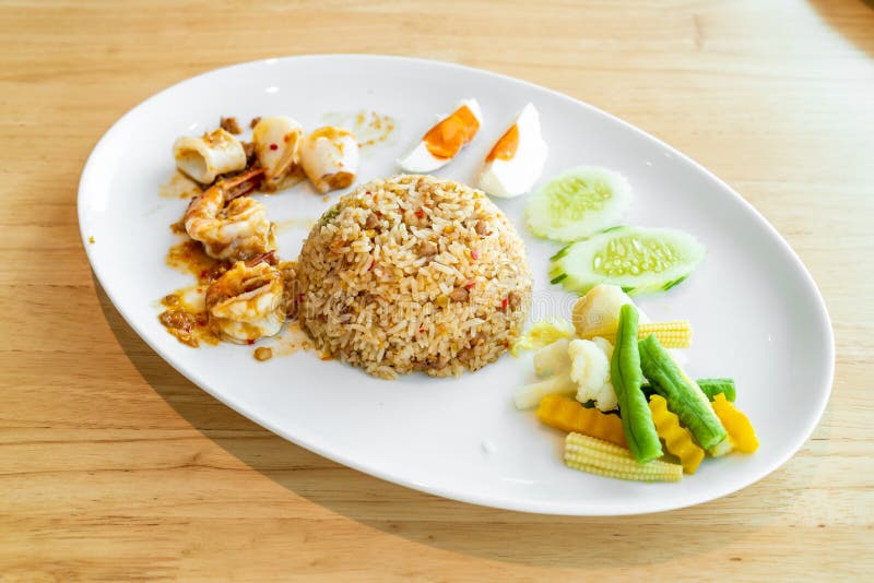 Thai Spicy Shrimp Paste Fried Rice Stock Image - Image of shrimp ...