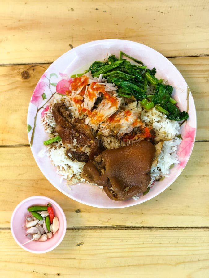 Thai Stewed Pork Leg with Rice Stock Image - Image of meal, stewed ...