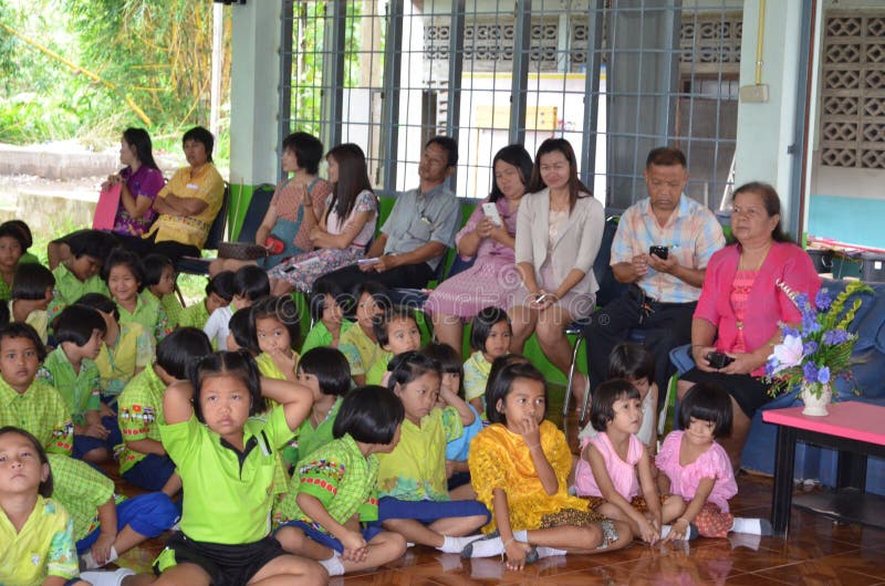 Thai student in classroom editorial photography. Image of classroom ...