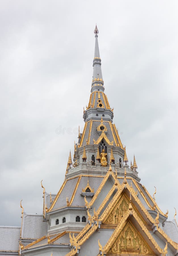 Thai Temple, Pagoda (Wat Sothorn) Stock Image - Image of pagoda, nature ...