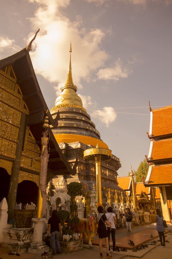 THAILAND LAMPANG WAT PRATHAT LAMPANG LUANG Redaktionelles Bild - Bild ...
