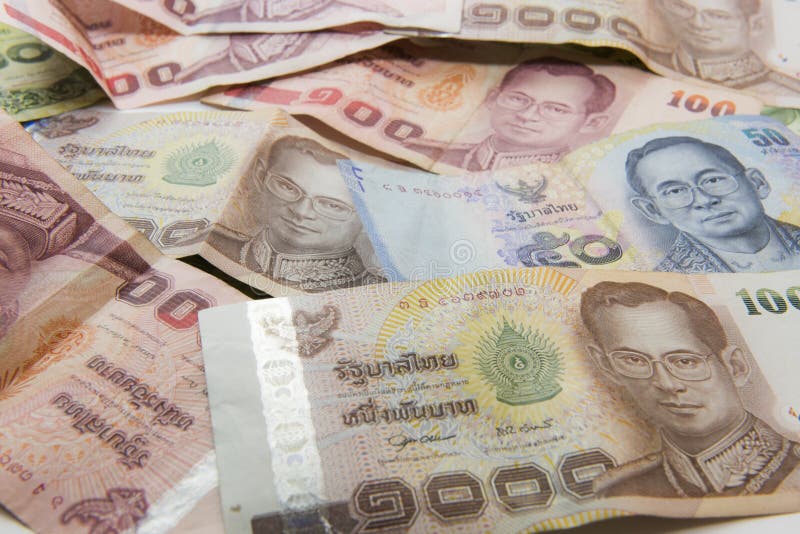Thailand Sedlar I Den Isolerade Handen Av Mannen Fotografering för ...