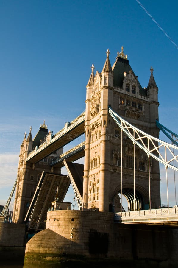 Thames Transport - Tower Bridge Picture. Image: 4194314