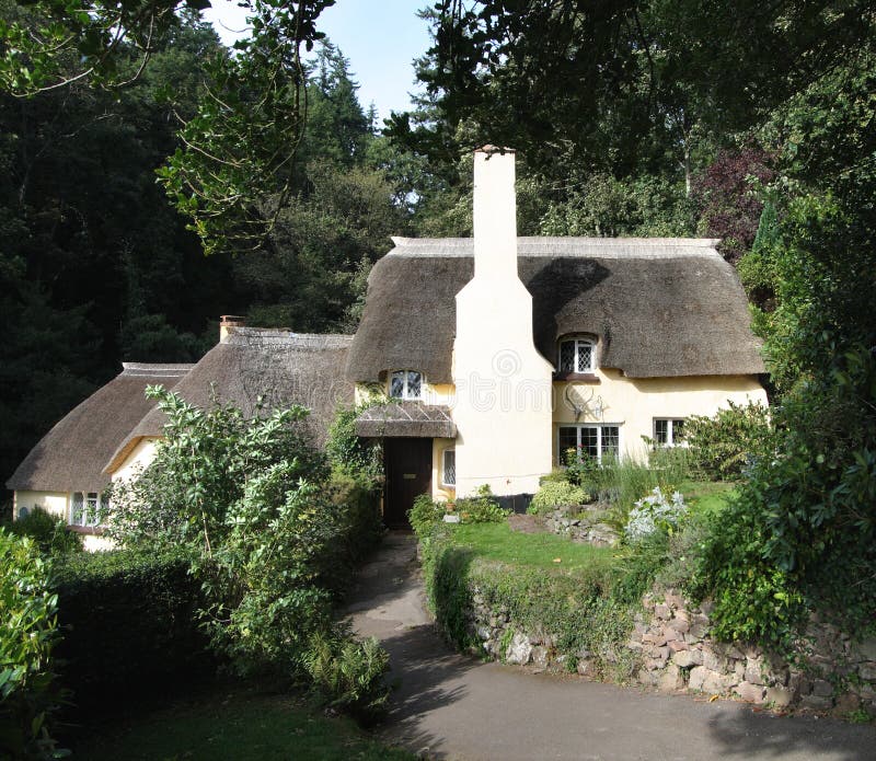 English Thatched Village Cottage Stock Image - Image of rustic ...
