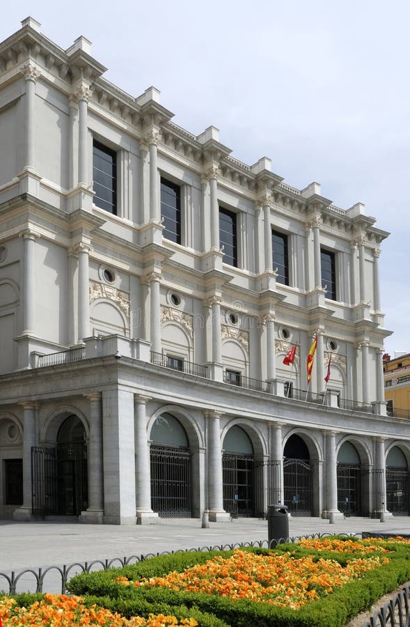 1+ Opera house madrid Free Stock Photos - StockFreeImages