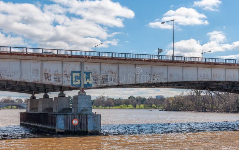 Theodore Roosevelt Bridge Over the Potomac River in Washington D Stock ...