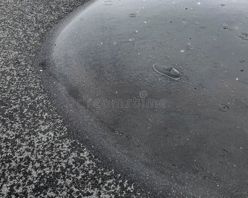 There are Secrets in Puddles. Stock Photo - Image of deep, ð¼oðºñ€ñ‹ð¹ ...