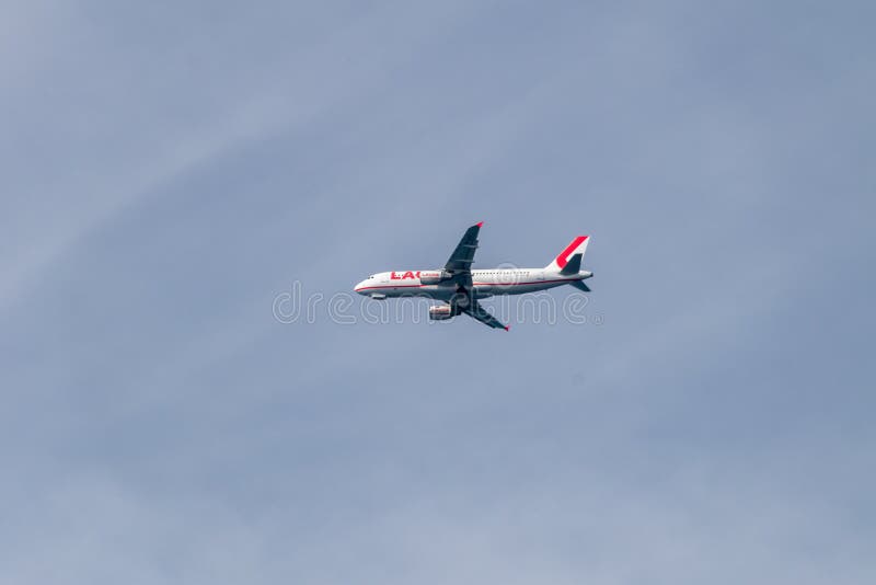 Plane of Lauda airline editorial photo. Image of airlines - 263040551