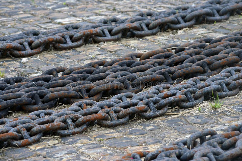 Thick rusty chain stock photo. Image of connection, messy - 37617530