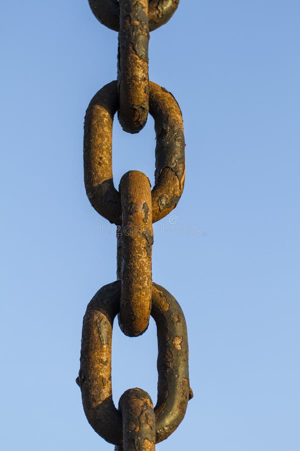 318 Thick Rusty Chain Background Stock Photos - Free & Royalty-Free ...