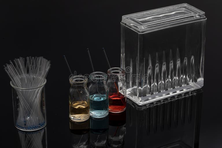 Thin Layer Chromatography Equipments Include Jar, Silica Gel, Capillary ...