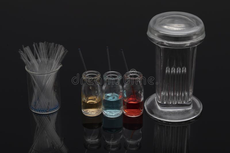 Thin Layer Chromatography Equipments Include Jar, Silica Gel, Capillary ...
