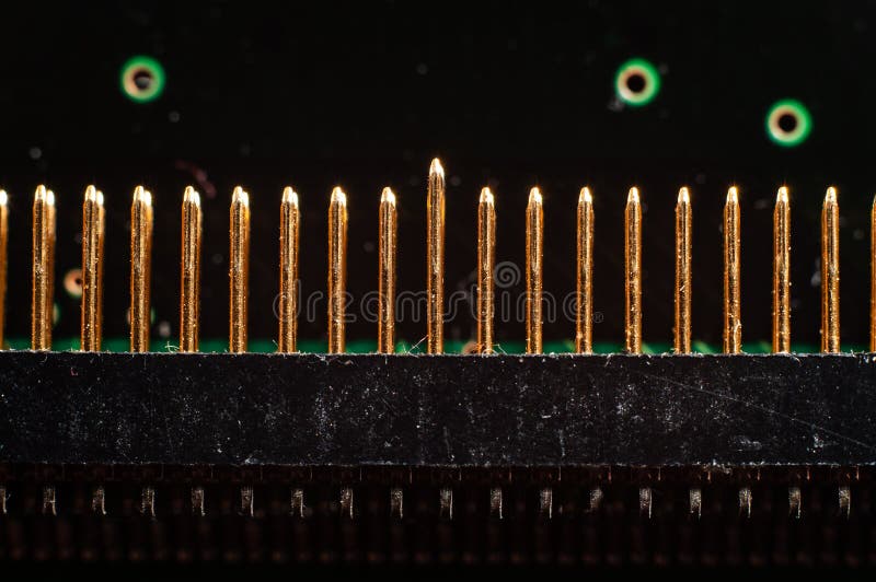 Thin, Sharp Gold-colored Contacts for High-speed Close-up, Macro ...