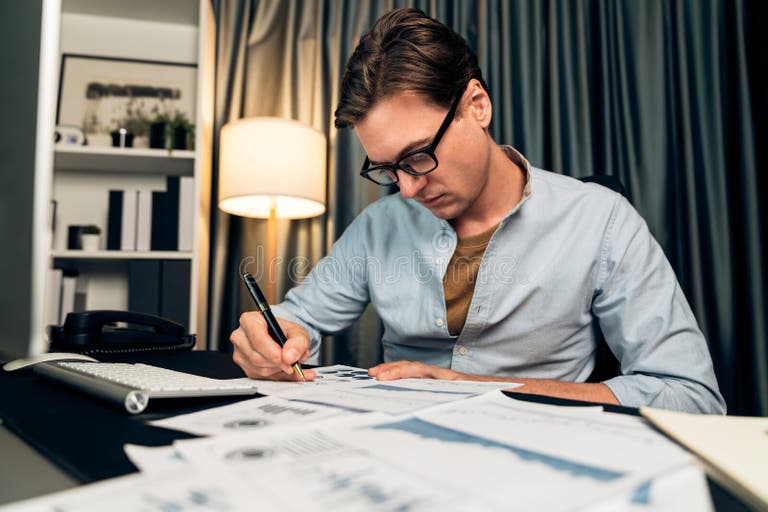 Thinking Smart Businessman Surrounded Paperwork Report Paragraph ...