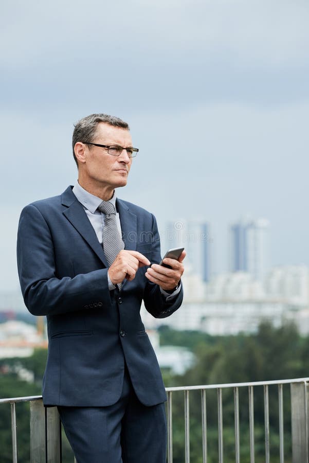 Thinking about Text Message Stock Image - Image of caucasian, ambitious ...