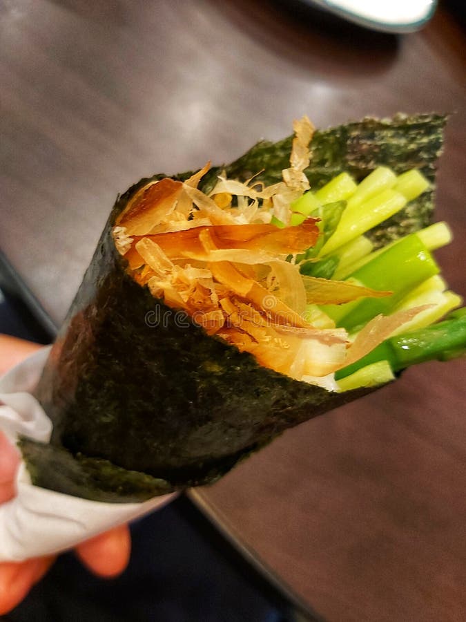 Thinly Sliced â€‹â€‹vegetables and Fish Wrapped in Seaweed Stock Photo ...