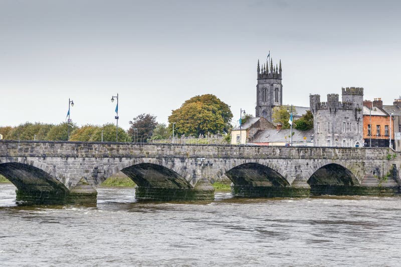 Thomond bridge in Limerick stock photo. Image of irish - 24096532