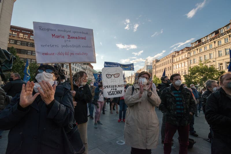 Thousands Protests on Wenceslas Square in Prague Editorial Photo ...