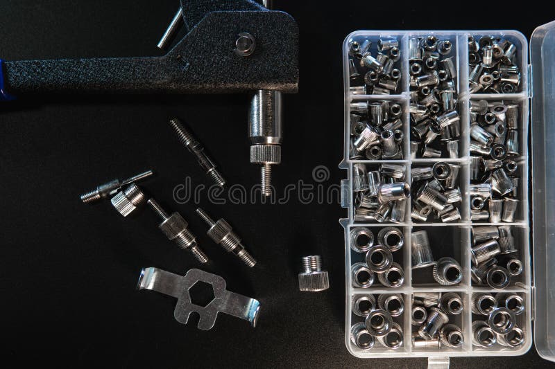 Threaded Insert Riveter Gun Kit. Setting Tool, Nosepieces and Inserts ...