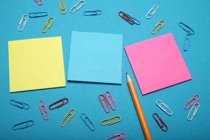 Three Empty Note Paper for Message Stock Image - Image of empty, design ...