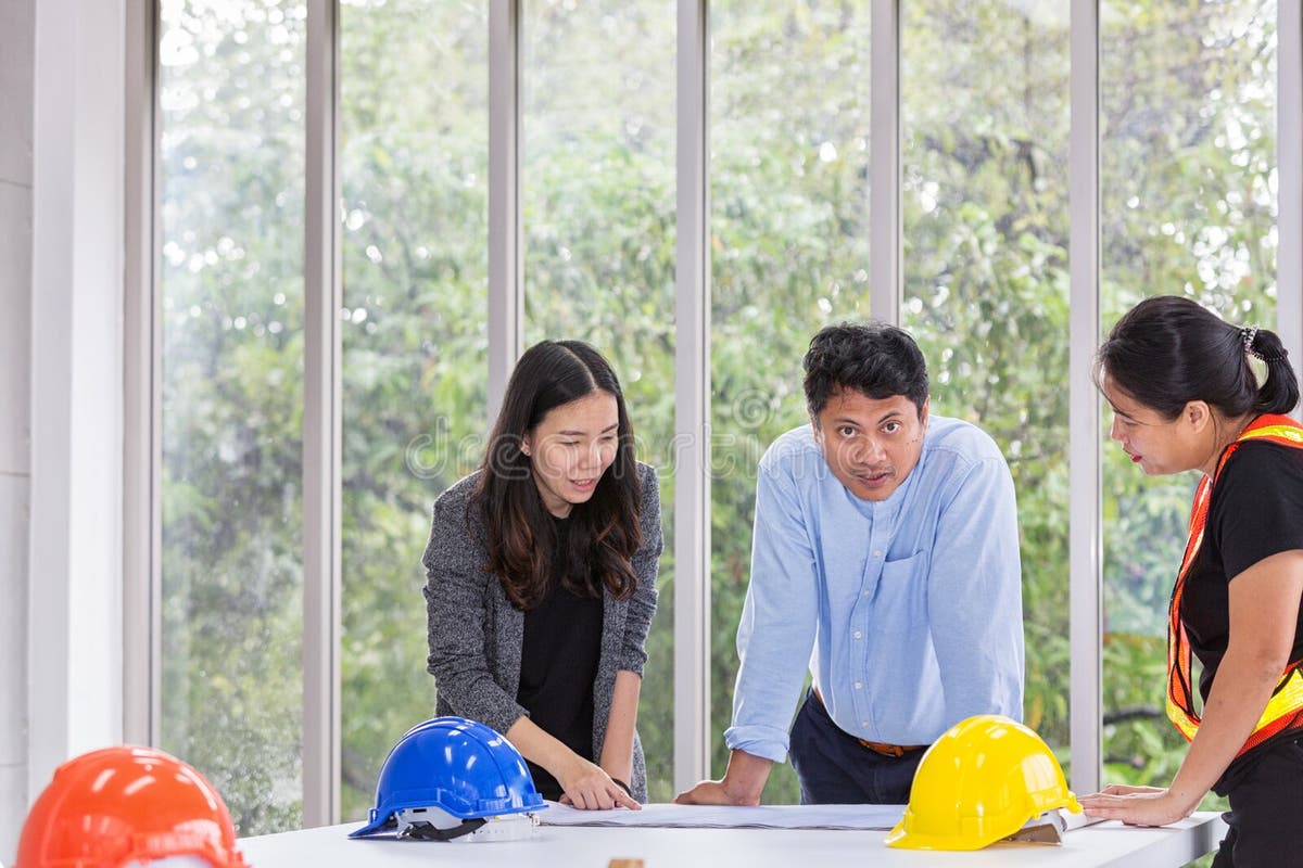 Electricians Talking Office Stock Photos - Free & Royalty-Free Stock ...