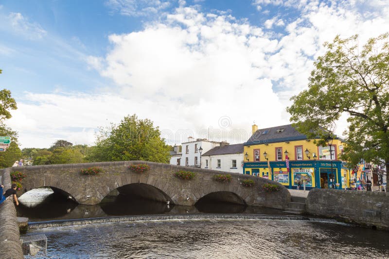 Three eyes bridge editorial image. Image of people, brigdge - 60704670