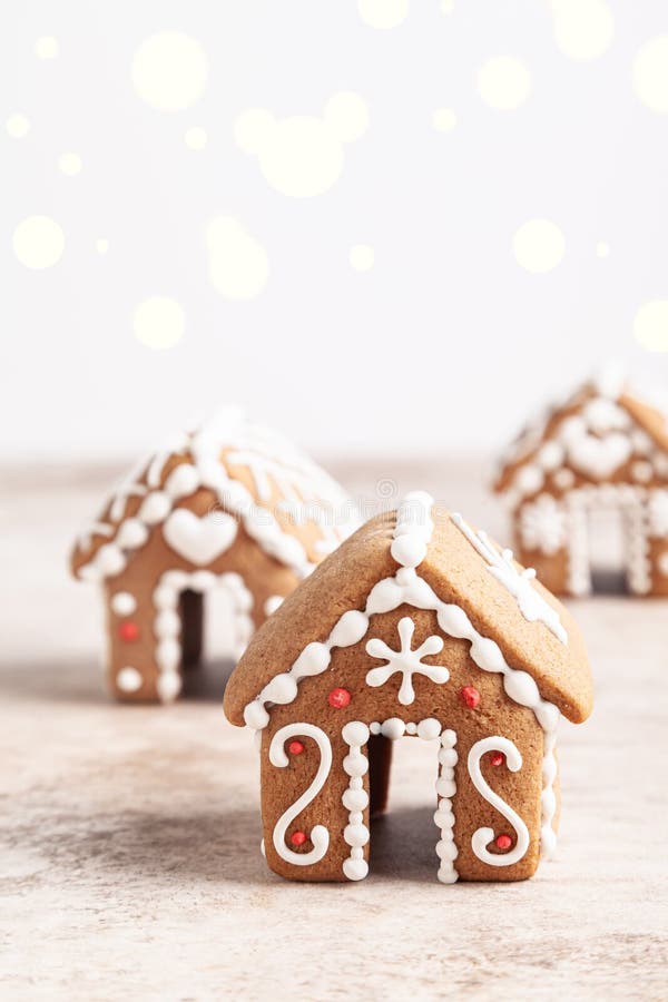 Three Mini Gingerbread Houses Stock Photo - Image of festive, beige ...