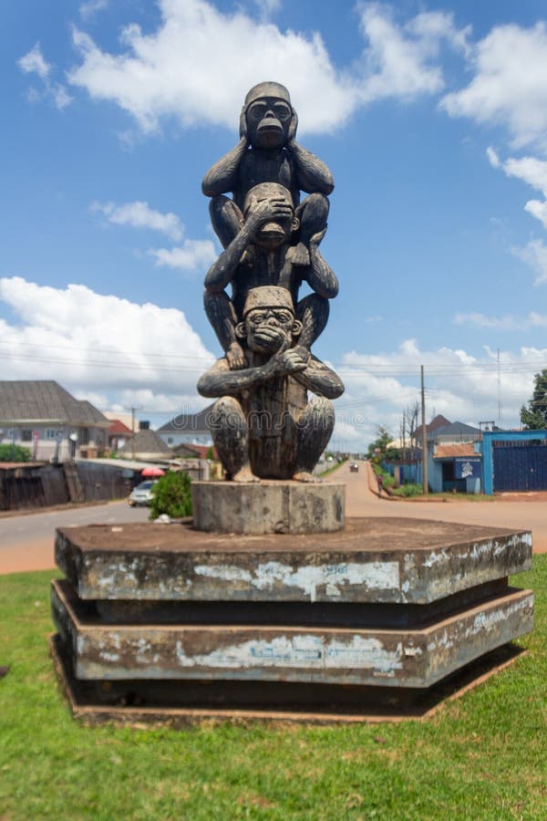 Three Wise Monkeys Roundabout Efcc Junction Enugu, Nigeria Editorial ...