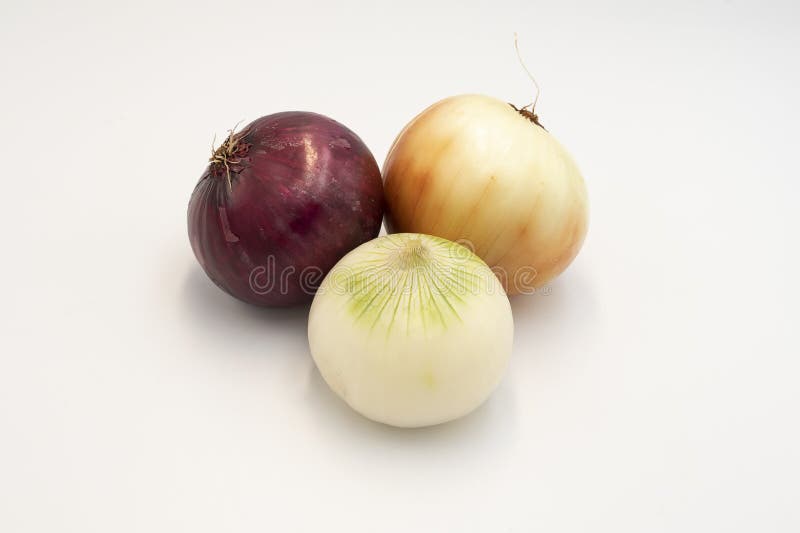 Three Types of Onions - Red, Yellow and White - Isolated on White Stock ...