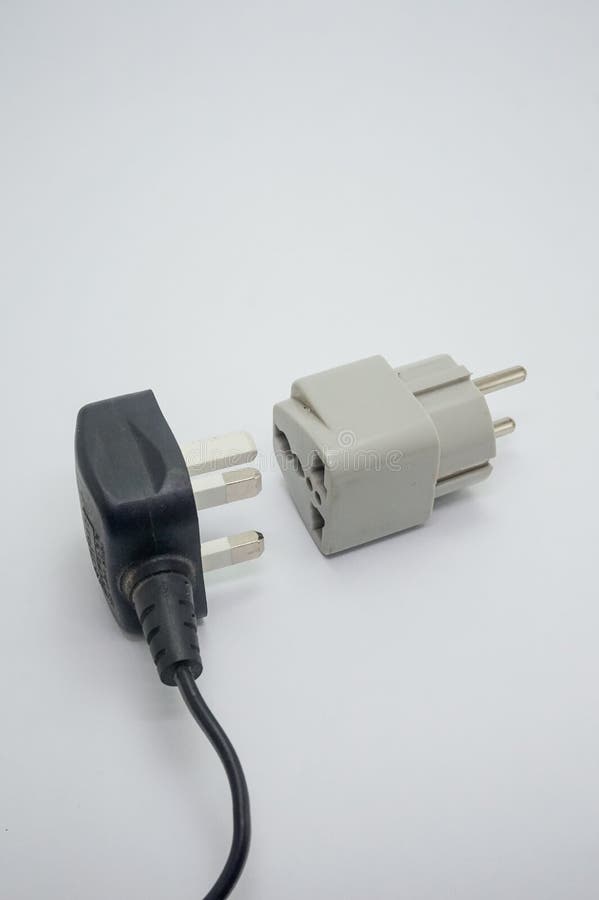 Three Pin Electric Plug and Universal Adapter Adapter Plug Socket Plug ...