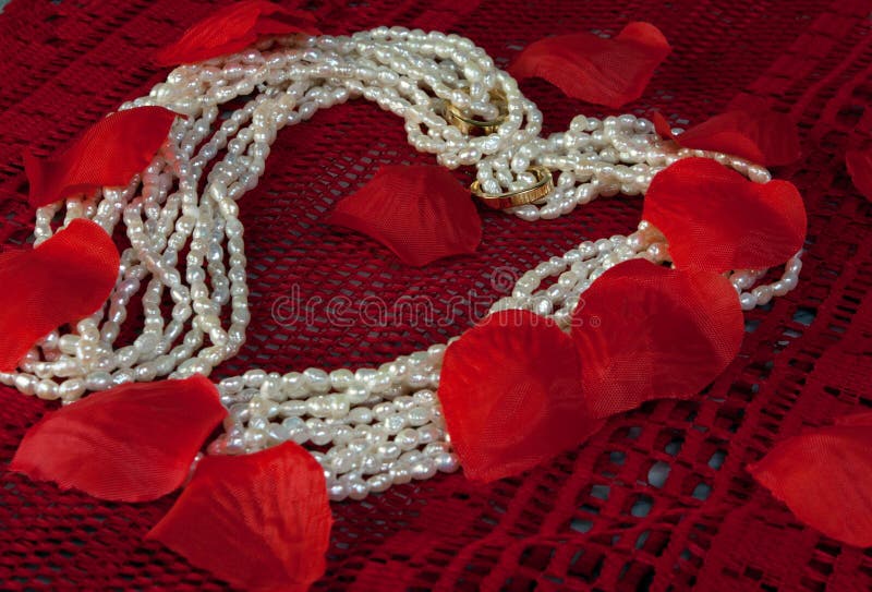 Three Red Rose and Pearl Heart Stock Image - Image of elegance, beauty ...