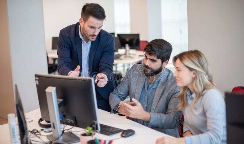 Colleagues Discussing Online Presentation, Prepare Collaborative Online ...