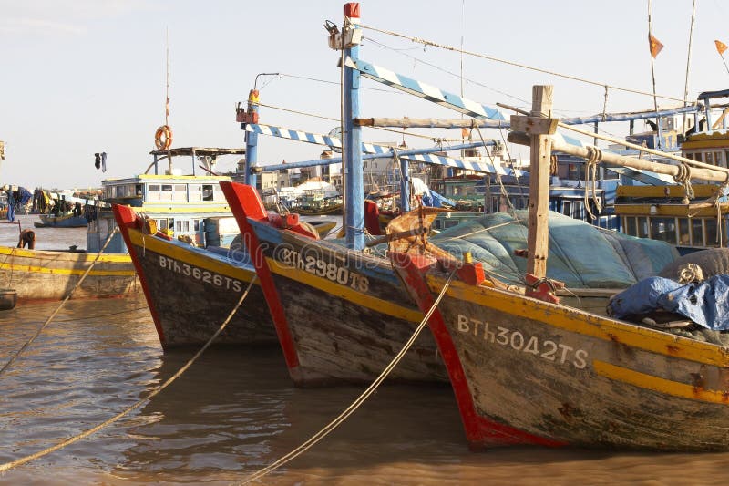 Three ships stock image. Image of sailing, reflection - 2531147