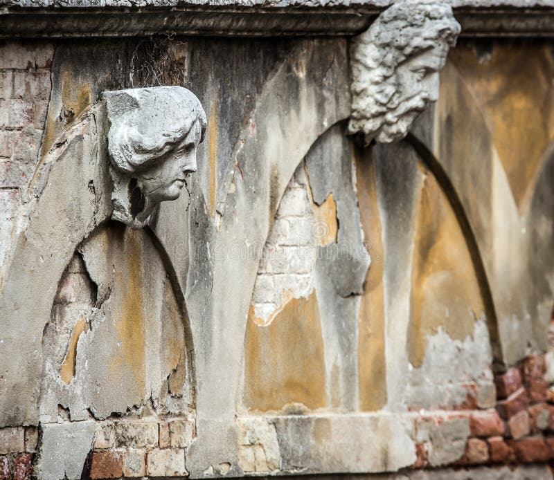 Three statues venice stock image. Image of european, statue - 54560845