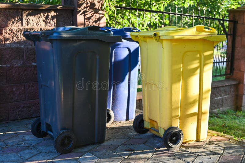 175 Mixed Waste Recycling Bins Stock Photos - Free & Royalty-Free Stock ...