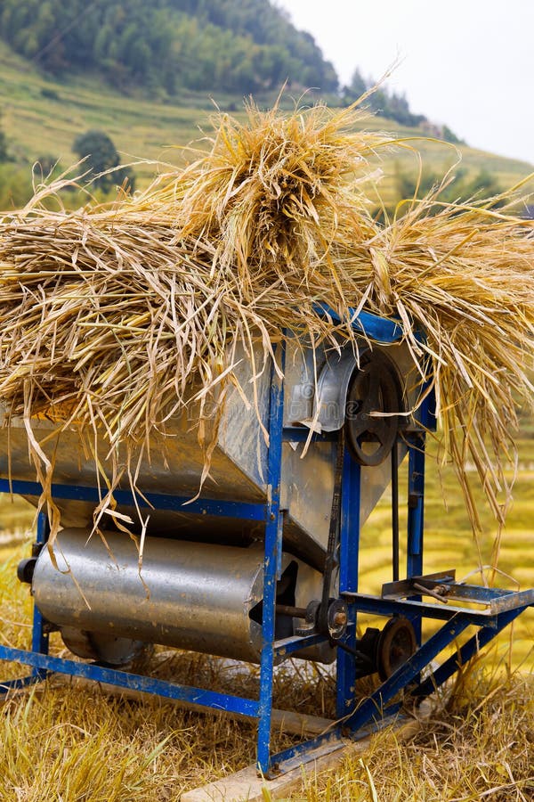 Threshing machine stock photo. Image of machine, fall - 27214994