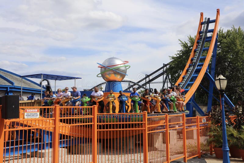 Thrill Ride at an Amusement Park Editorial Photography - Image of ...