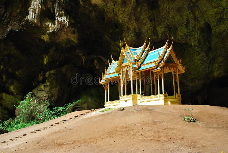 The throne in the cave stock image. Image of outdoor, culture - 5404205
