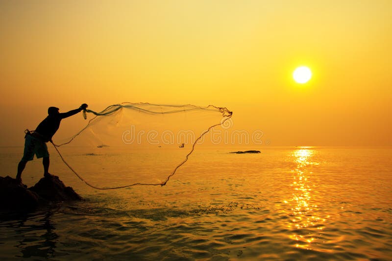 Throwing fishing net stock image. Image of bright, seashore - 35137579