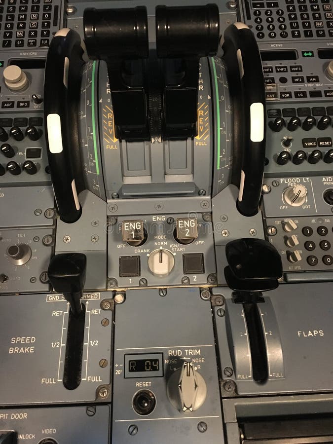 Thrust Lever of Airbus A320 Stock Image - Image of pesawat, area: 267027211