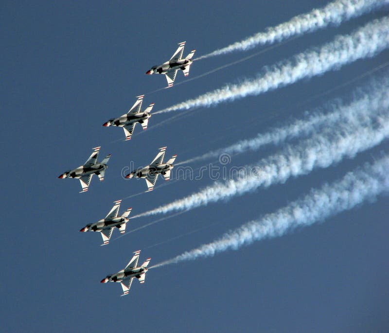Thunderbirds Flyby with Smoke Stock Photo - Image of team, flyby: 13269758