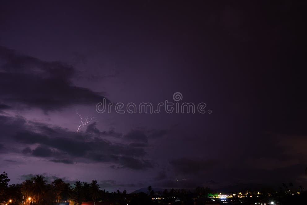 Thunderbolt at Night in Dark Sky. Flash, Bolt, Bad Weather Concept ...