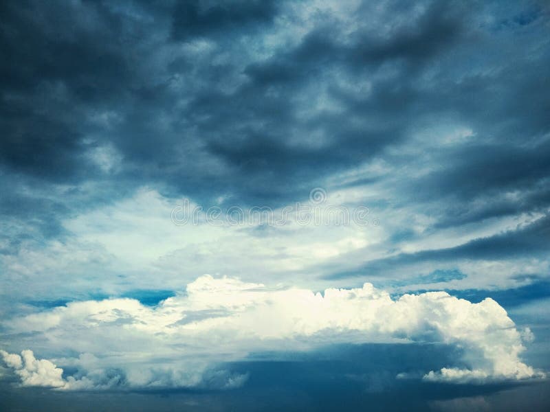 Thunderhead that is Floating Stock Image - Image of raining, crystal ...