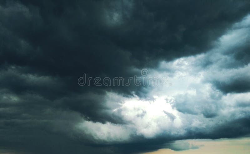Thunderhead that is Floating Stock Image - Image of clouds, raining ...